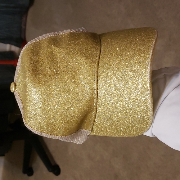 C.C | Accessories | Nwot Gold Glitter Cap | Poshmark